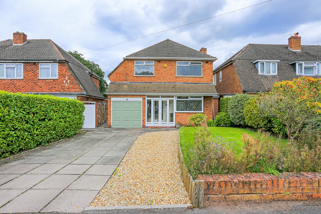 3-bedroom detached house for sale in Willow Road, Solihull